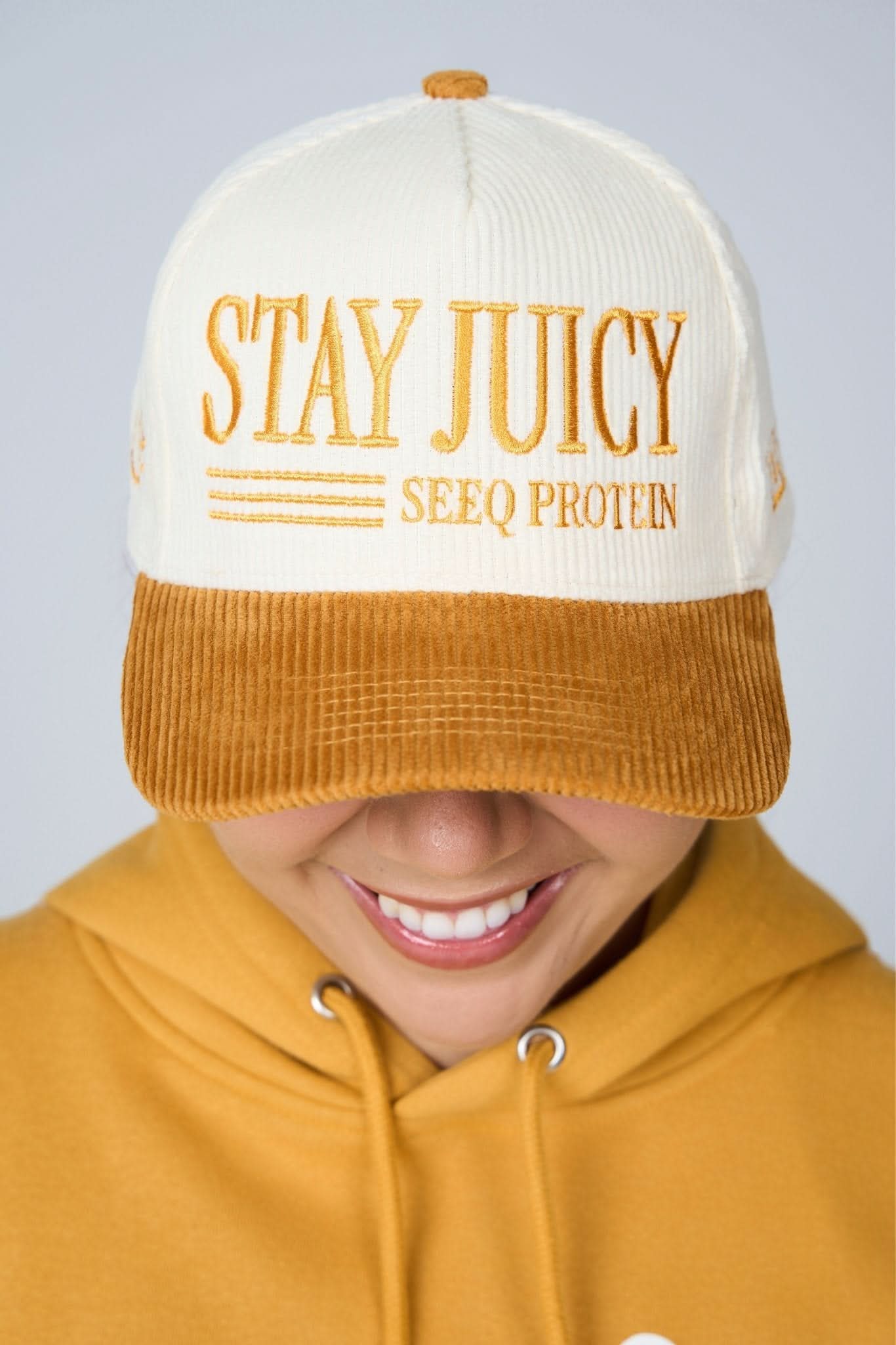 The Stay Juicy Cap by SEEQ – Premium Fit for Active Lifestyles